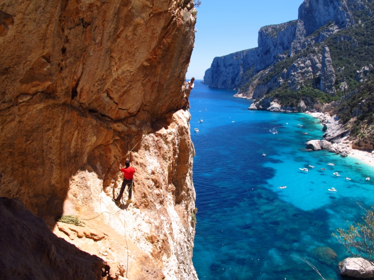 Si chiama "Selvaggio Blu": uno dei trekking più belli e avventurosi al ...